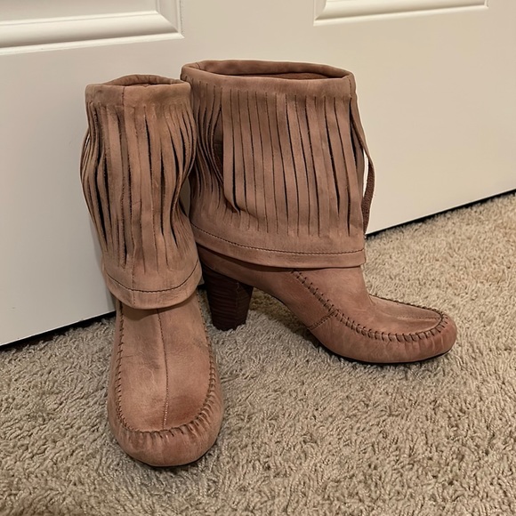 Born | Shoes | Born Banbury Fringe Moc Boots Tan Suede Nubuck Leather ...